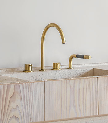search | VOLA