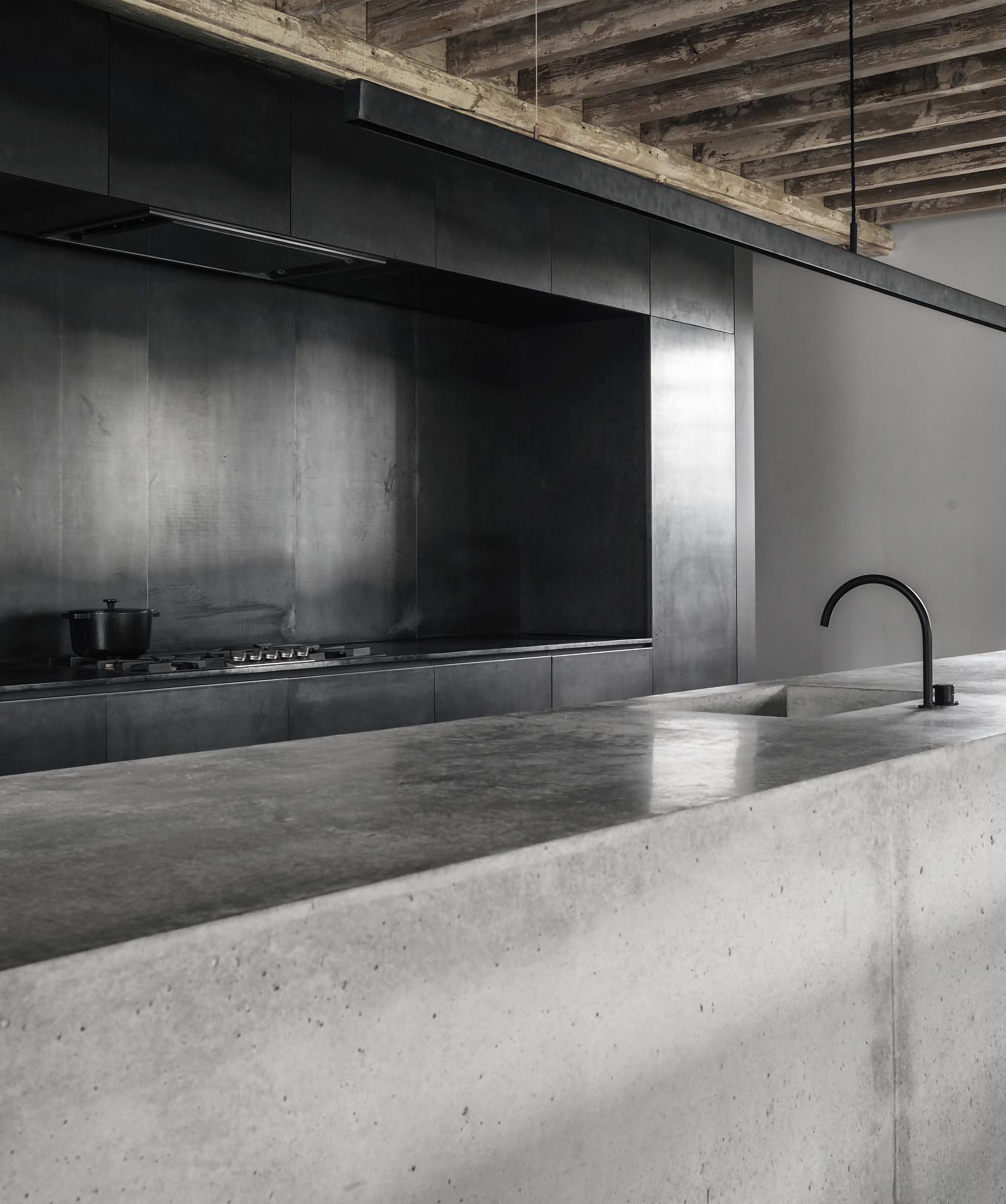 Brick Barns I McLaren Excell | VOLA